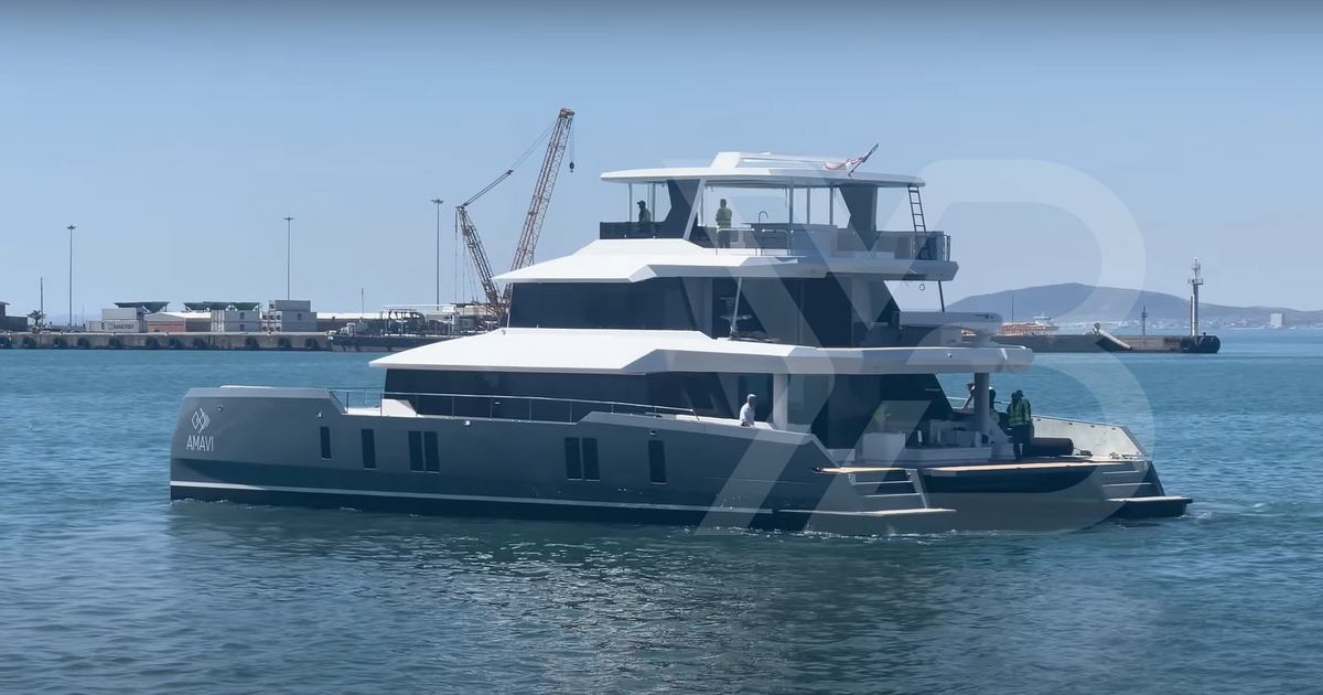 Inaugural Two Oceans 870 Power Catamaran Launched in South Africa ...