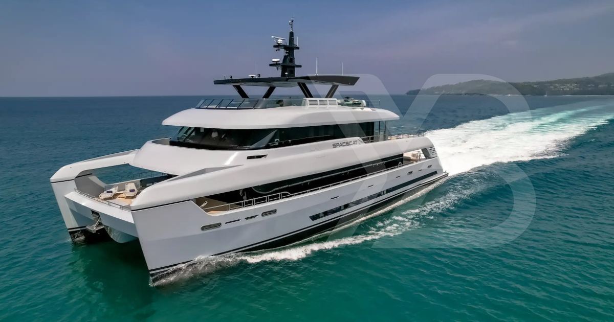 $2.5M Price Drop on 36m ‘White Lotus’ SilverYachts Catamaran SpaceCat ...