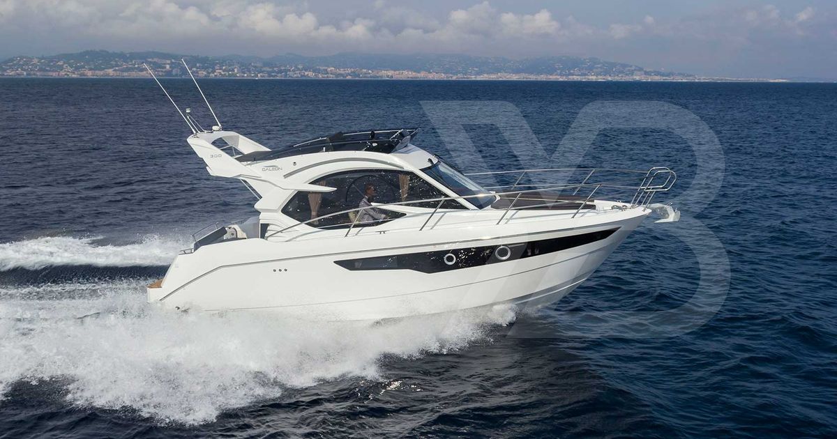 Galeon 300 Fly Boat (2014 - 2024) | YachtBuyer