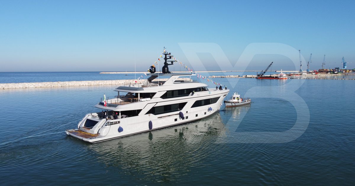 Cantiere delle Marche delivers first yacht from new RJ Line | YachtBuyer