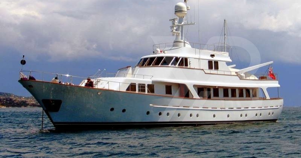 MIZAR Yacht - 32m (104ft) Benetti 1973 | YachtBuyer