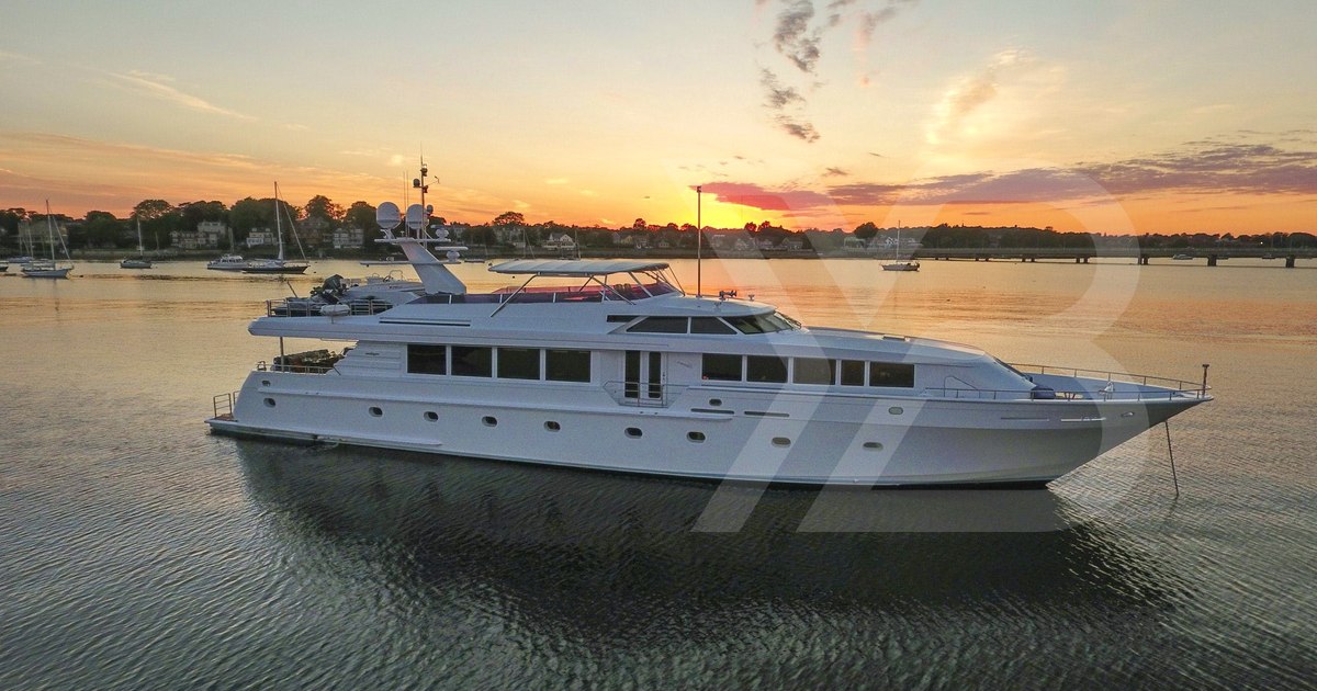 XOXO Yacht - 119ft Intermarine 2001 | YachtBuyer