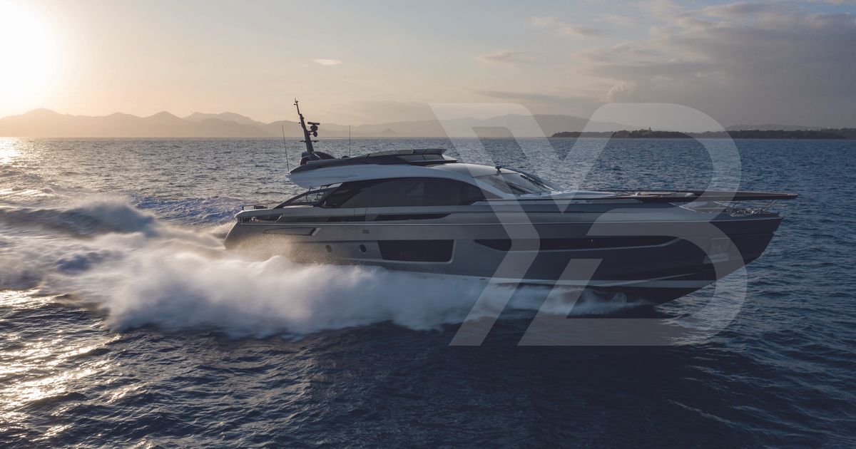Azimut S10 Yacht