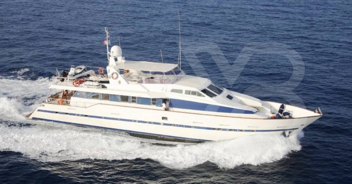 AZURE RHAPSODY Yacht - 101ft Azimut 1991 | YachtBuyer