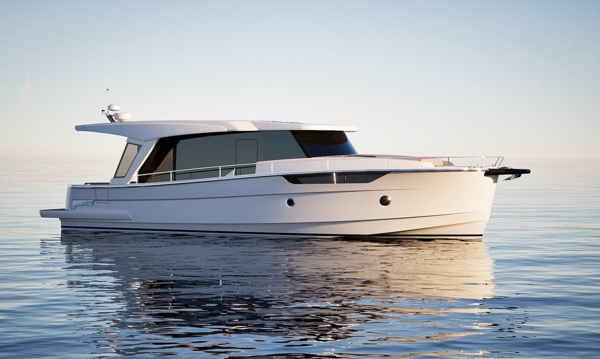 Nimbus 405 Coupé vs Greenline 42 | YachtBuyer