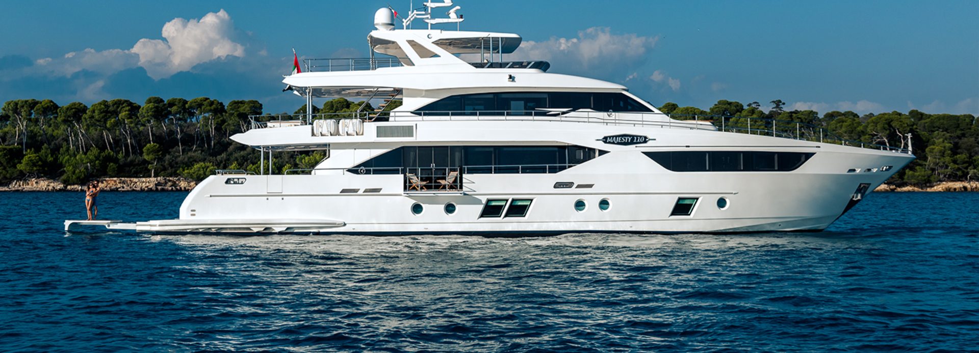 Amore Yacht 115ft Gulf Craft 2016 Yachtbuyer