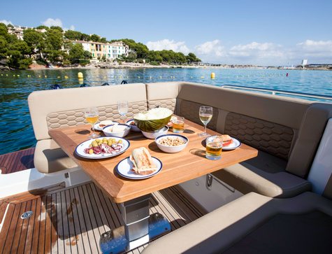 Nimbus 305 Drophead Boat | YachtBuyer