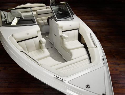 Cobalt R3 Surf Boat (2017 - 2022)