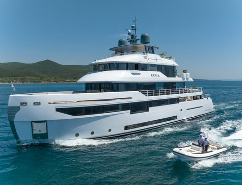 Williams DieselJet 625 Yacht | YachtBuyer