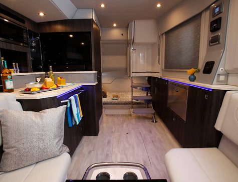 Formula Boats 430 All Sport Crossover Boat | YachtBuyer