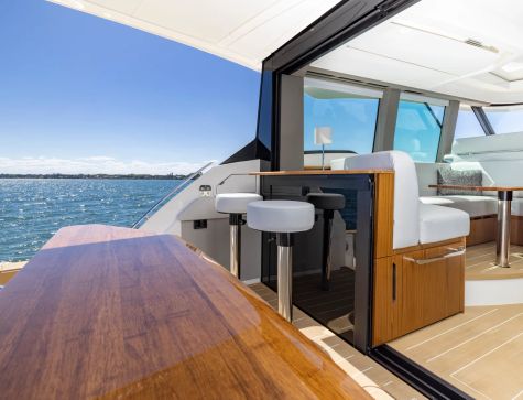 Tiara Yachts EX54 Boat | YachtBuyer