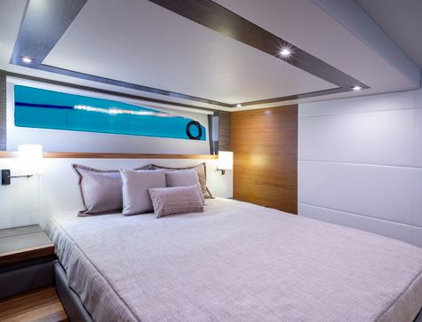 Tiara F53 Flybridge Yacht (2017 - 2021)