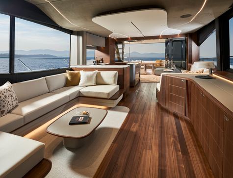 Princess S72 Yacht
