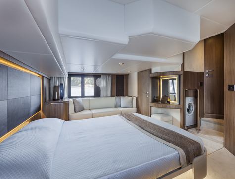 Absolute 45 FLY Yacht (2014 - 2020)