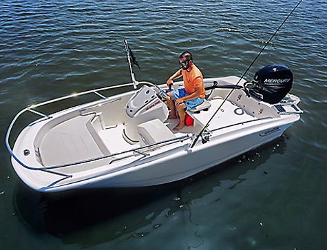 Boston Whaler 130 Super Sport Boat