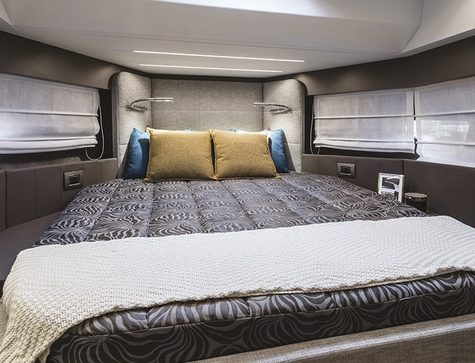Cranchi T36 Crossover Yacht (2018 - 2023)
