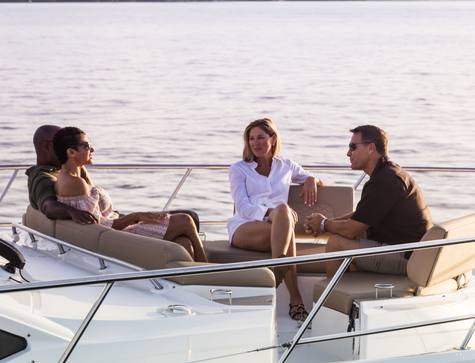 Sea Ray L550 Fly Yacht (2016 - 2018)