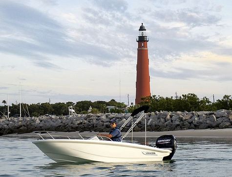 Boston Whaler 130 Super Sport Boat