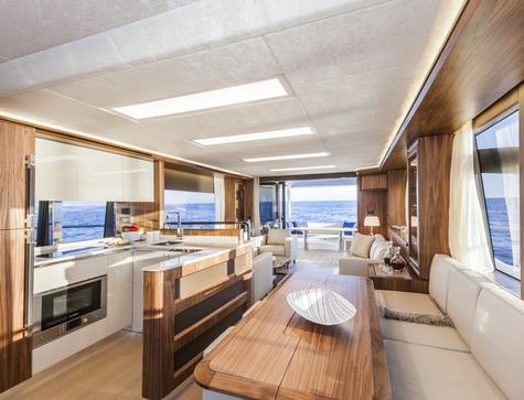 Absolute 64 FLY Yacht (2012 - 2019)