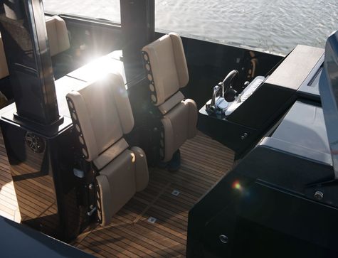 Xtenders 9.7m Open Tender Yacht | YachtBuyer