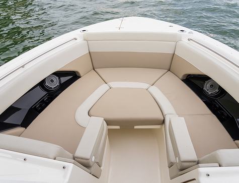 Boston Whaler 280 Vantage Boat