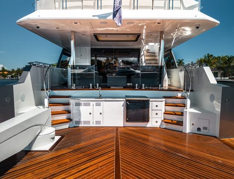Ocean Alexander 28E Yacht
