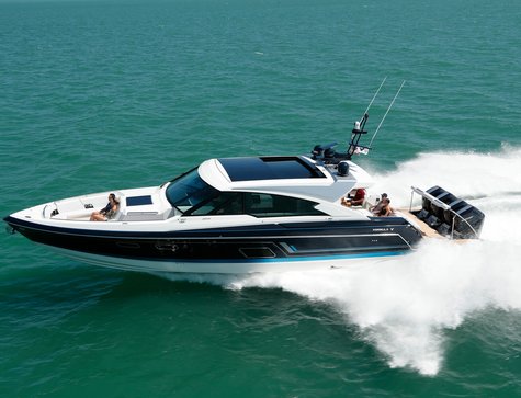 Formula 500 Super Sport Crossover Boat