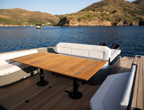 Maxim Yachts MAX43 Race Boat