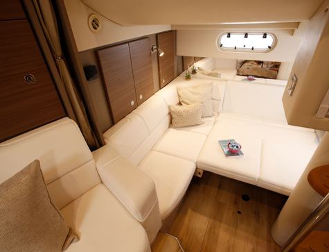 Formula 34 Performance Cruiser Yacht (Gen 3, 2017 - 2022)