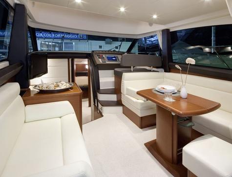 Prestige 400 Yacht (2011 - 2014) | YachtBuyer