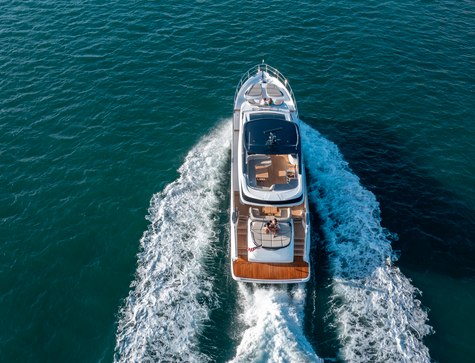 Princess S72 Yacht