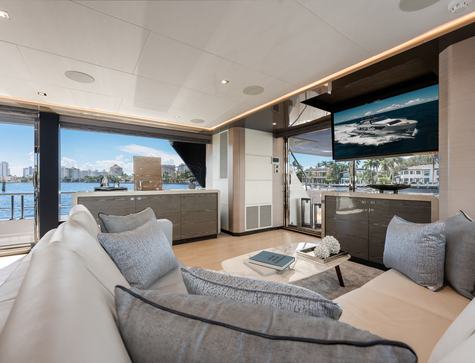 Ocean Alexander 28E Yacht