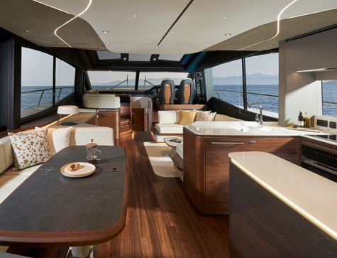 Princess S72 Yacht
