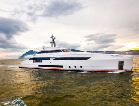 Wider 150 Yacht