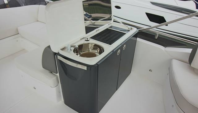 NONAME Yacht for Sale - 48ft Princess F43 - 2017 | YachtBuyer