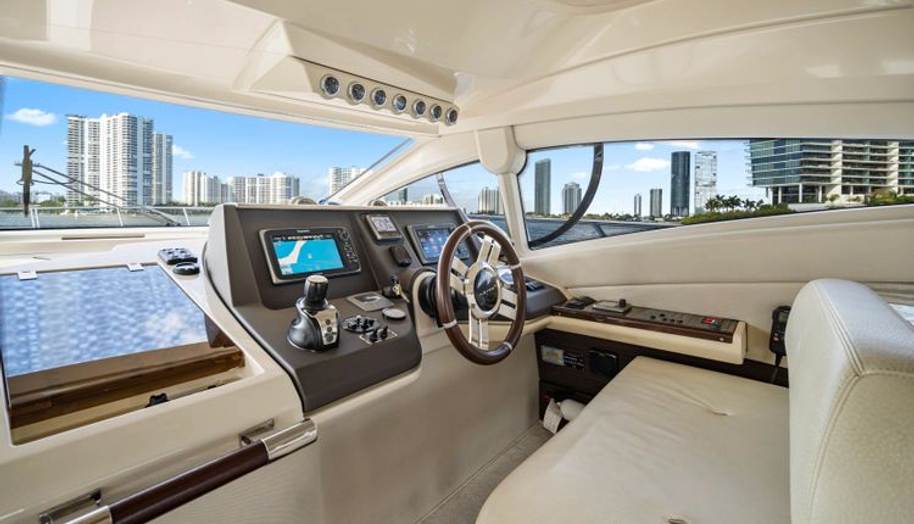 NONAME Yacht for Sale - 15m Azimut 48 - 2014 | YachtBuyer