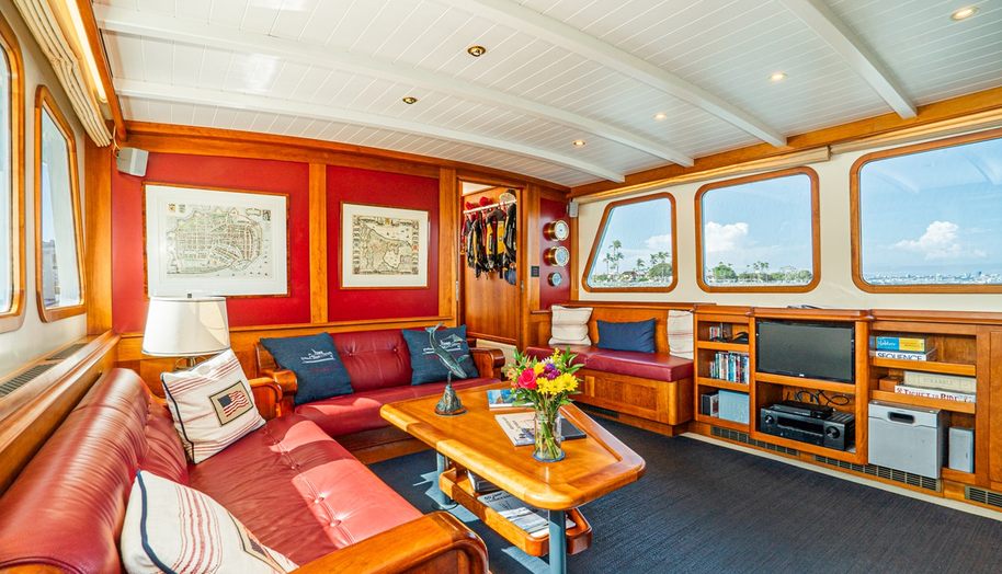 VARNEBANK Yacht for Sale - 24m - 1965 (2007) | YachtBuyer