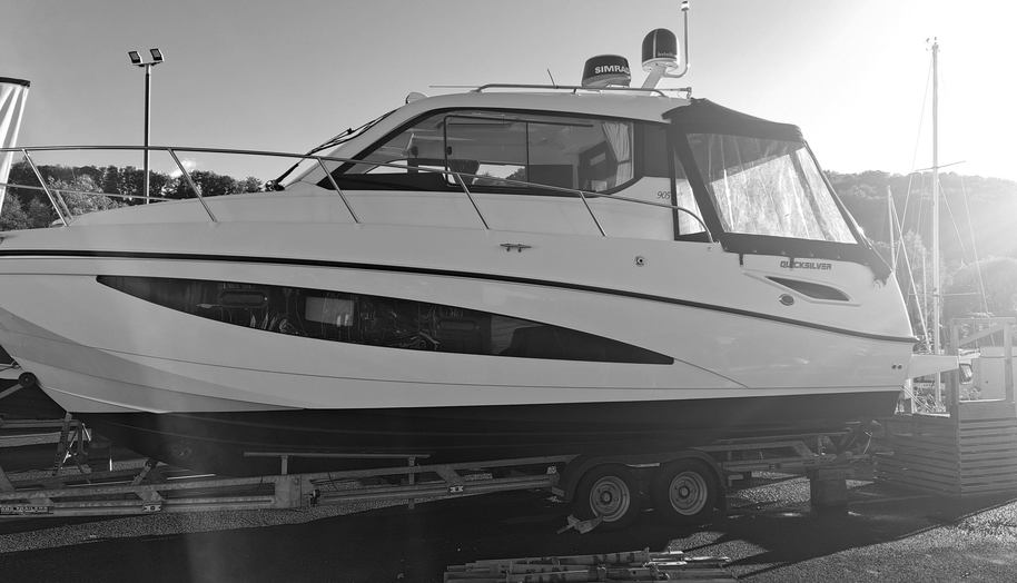 quicksilver weekender 905