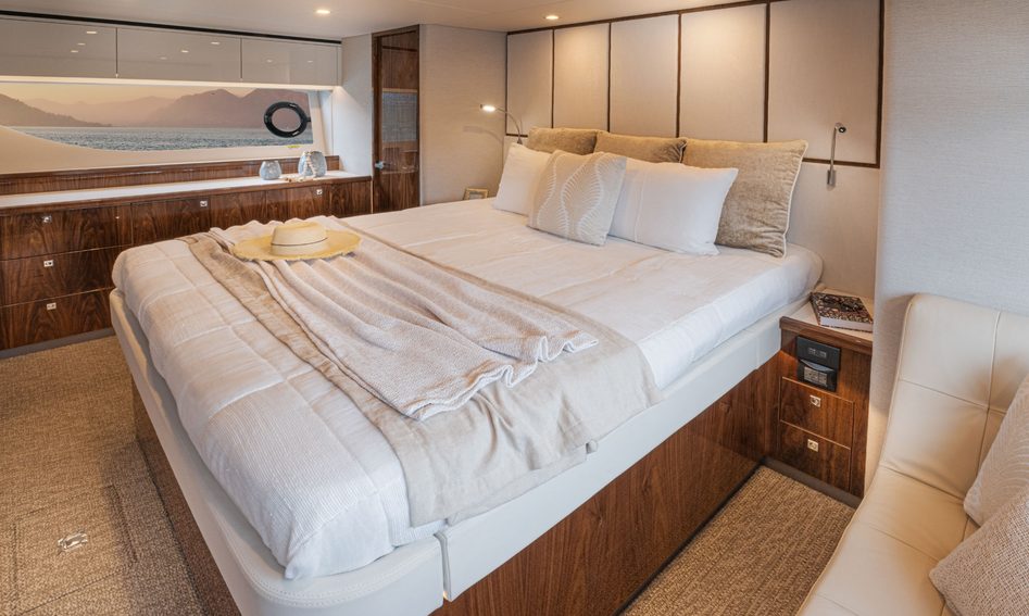 Viking 68EB vs Riviera 64 Sports Motor Yacht Series II | YachtBuyer