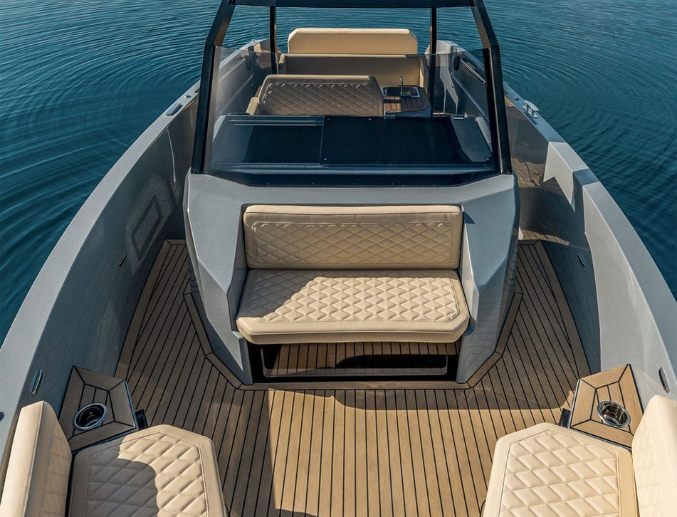 Rand Escape 32 Boat