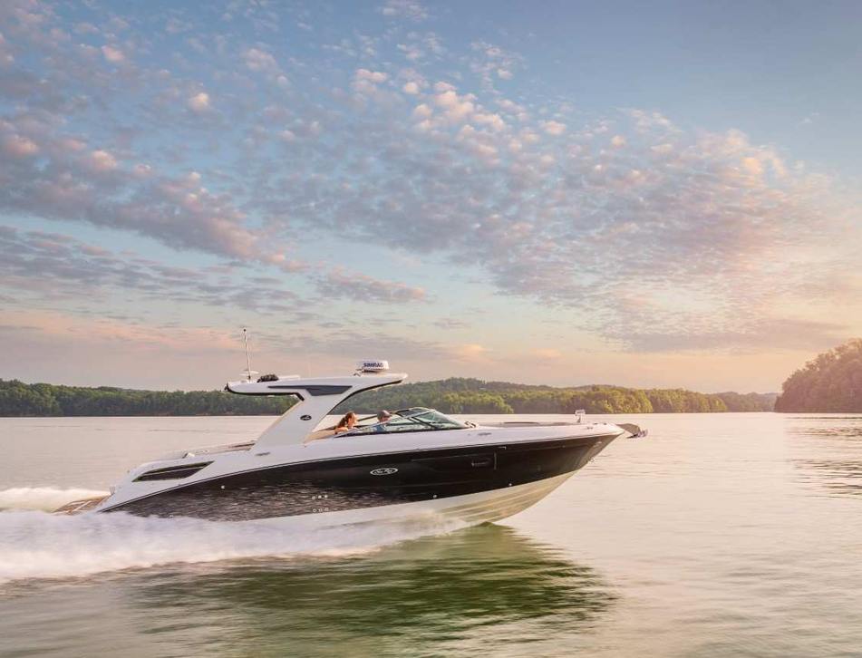 Sea Ray SLX 350 Boat | YachtBuyer