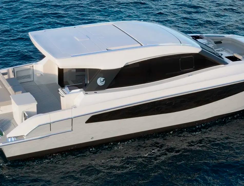 Aquila 42 Coupé Powercat | YachtBuyer