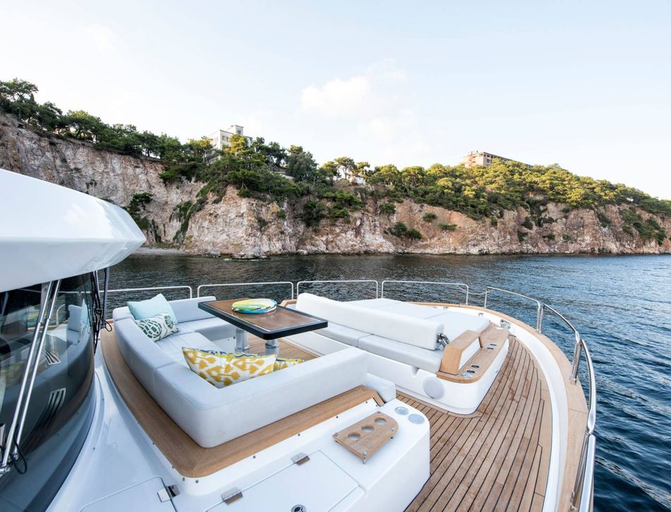 Sirena 68 Boat