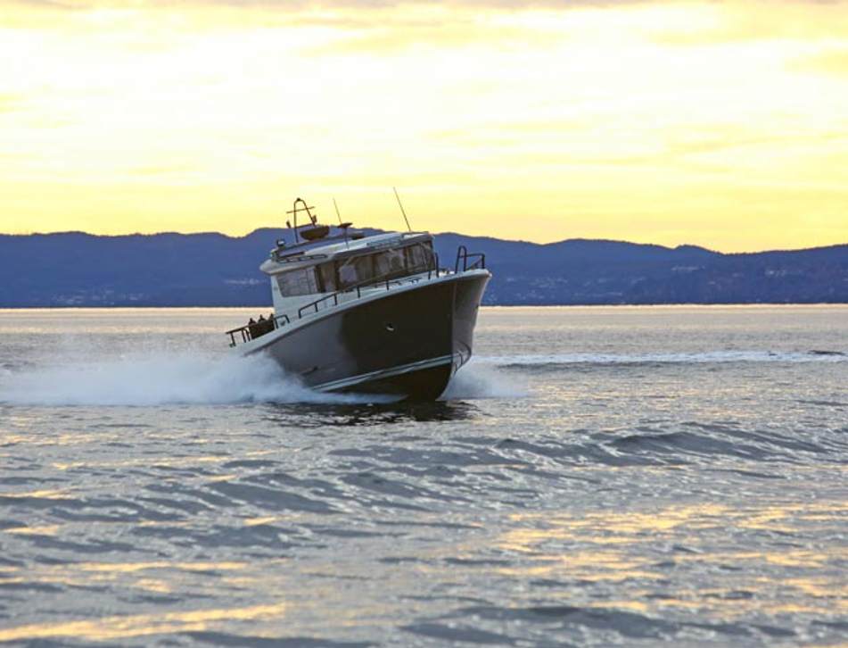 Sargo 36 Explorer Boat