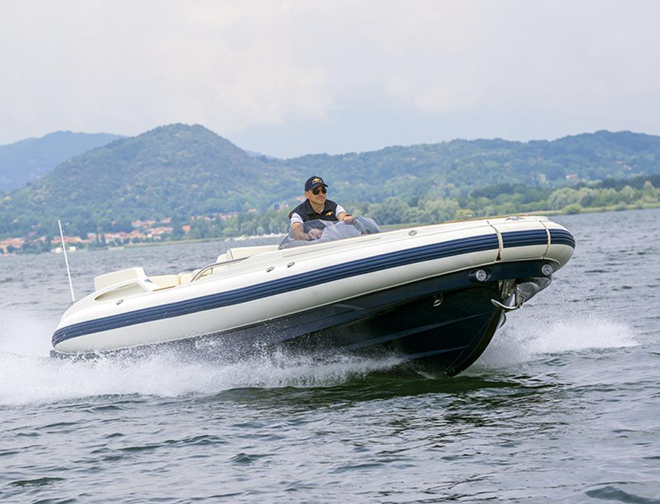 Castoldi Jet Tender 25 Yacht | YachtBuyer