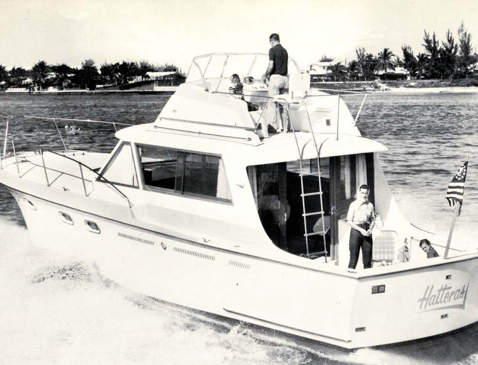 Hatteras 41 Convertible Yacht (Gen 1, 1964 - 1971)
