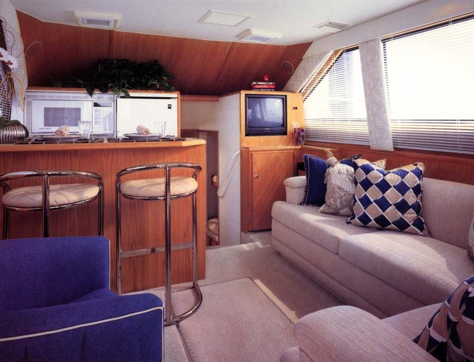 Hatteras 39 Convertible Yacht (1994 - 1997)