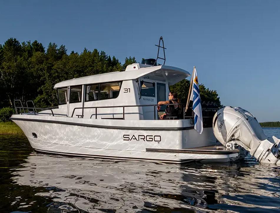 Sargo 31 OB Boat