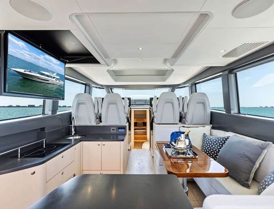 Scout 670 LXS Boat