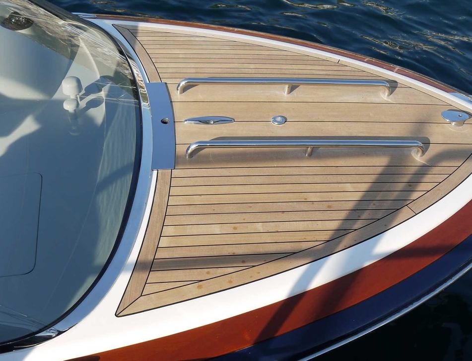 Hodgdon 9.6m Venetian Open Tender Yacht | YachtBuyer